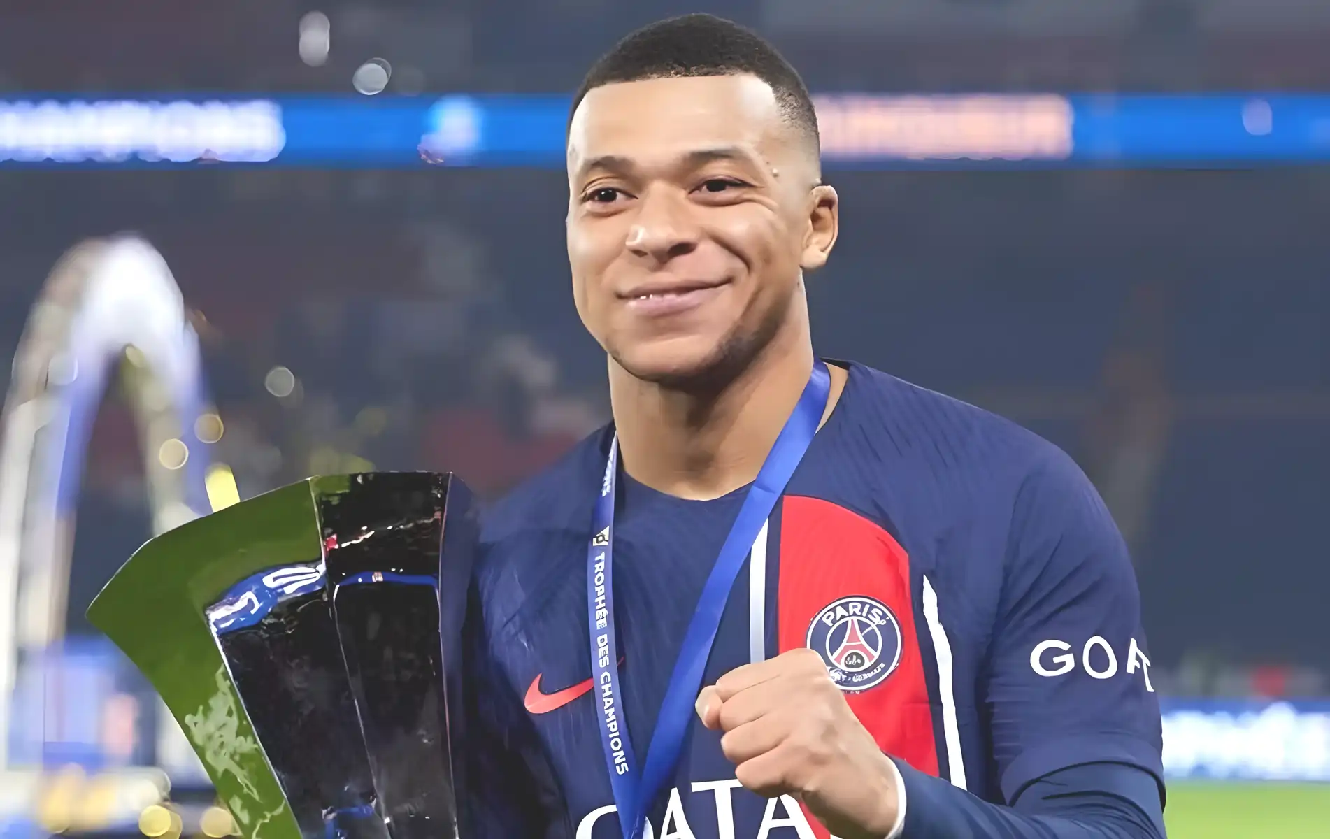 Kylian Mbappé New Contract with PSG that runs until 2025